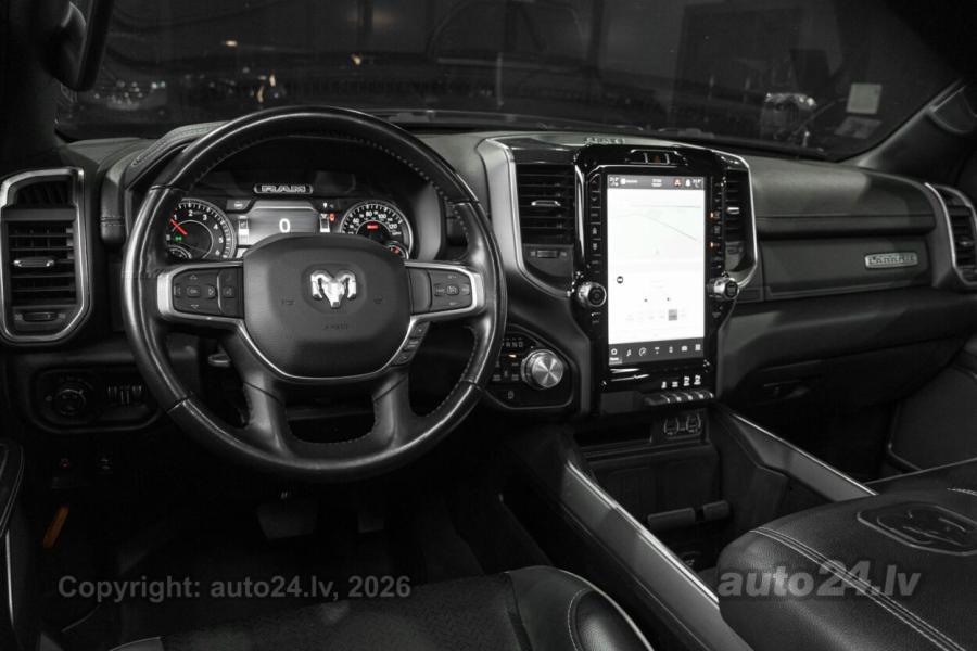 Melns Dodge RAM 2022 Rīga, ar dzinēja tilpumu 3.60 L un nobraukumu 30 tūkst. km par 55500 €, foto 10 vietnē AUTOMOTO.COM.LV