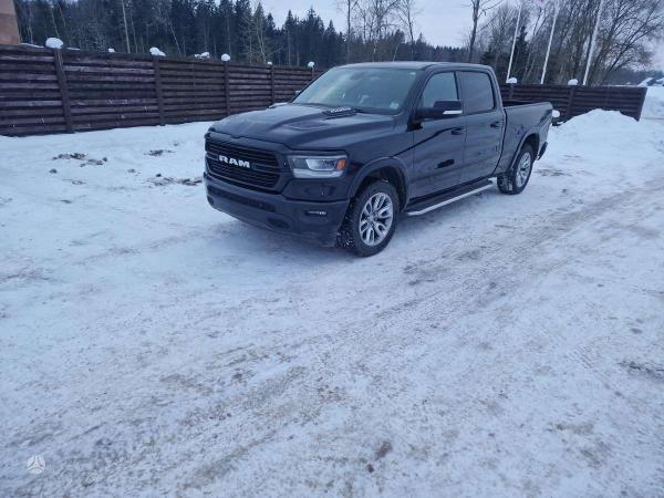 Black Dodge RAM 2019 in Plunge, with an engine capacity of 0.00 L and mileage of 284 thousand km for 18700 €, photo 2 on AUTOMOTO.COM.LV