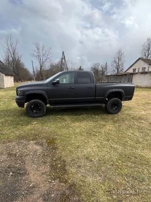 Black Dodge RAM 2002 in Valga, with an engine capacity of 4.70 L and mileage of 0 thousand km for 7000 €, photo 7 on AUTOMOTO.COM.LV