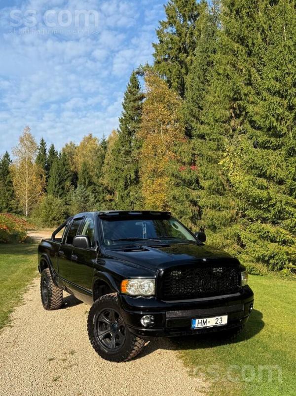 Melns Dodge RAM 2002 Rīga, ar dzinēja tilpumu 4.70 L un nobraukumu 250 tūkst. km par 8995 €, foto 1 vietnē AUTOMOTO.COM.LV