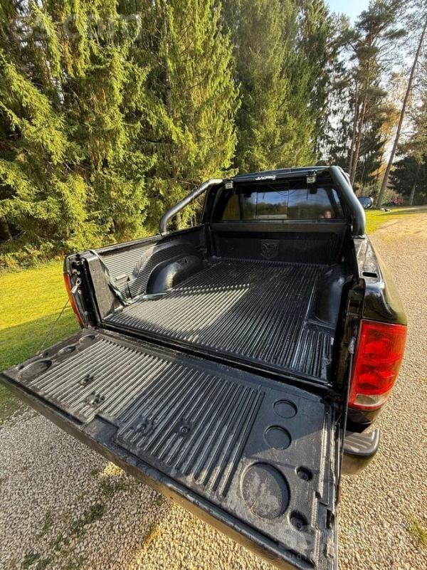 Melns Dodge RAM 2002 Rīga, ar dzinēja tilpumu 4.70 L un nobraukumu 250 tūkst. km par 8995 €, foto 5 vietnē AUTOMOTO.COM.LV