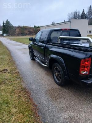 Melns Dodge RAM 2004 Rīga, ar dzinēja tilpumu 4.70 L un nobraukumu 225 tūkst. km par 6000 €, foto 3 vietnē AUTOMOTO.COM.LV