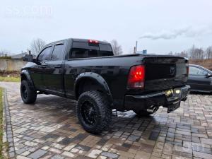 Melns Dodge RAM 2010 Jelgava, ar dzinēja tilpumu 5.70 L un nobraukumu 189 tūkst. km par 12950 €, foto 4 vietnē AUTOMOTO.COM.LV