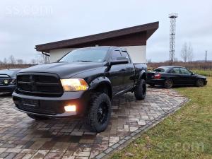 Melns Dodge RAM 2010 Jelgava, ar dzinēja tilpumu 5.70 L un nobraukumu 189 tūkst. km par 12950 €, foto 6 vietnē AUTOMOTO.COM.LV