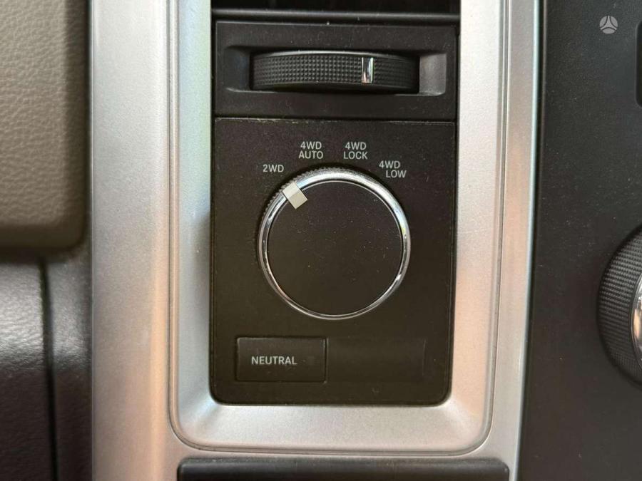 Black Dodge RAM 2012 in Vilnius, with an engine capacity of 5.70 L and mileage of 226 thousand km for 14900 €, photo 34 on AUTOMOTO.COM.LV