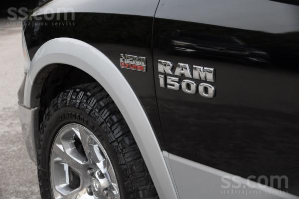 Melns Dodge RAM 2013 Bauska, ar dzinēja tilpumu 5.70 L un nobraukumu 213 tūkst. km par 18500 €, foto 6 vietnē AUTOMOTO.COM.LV