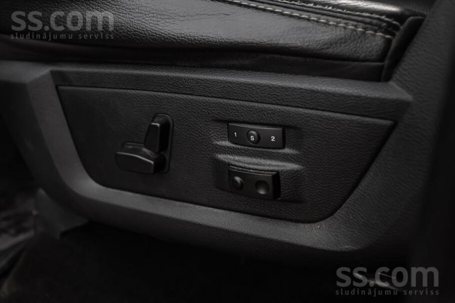 Melns Dodge RAM 2013 Bauska, ar dzinēja tilpumu 5.70 L un nobraukumu 213 tūkst. km par 18500 €, foto 16 vietnē AUTOMOTO.COM.LV