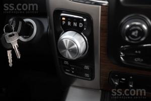 Melns Dodge RAM 2013 Bauska, ar dzinēja tilpumu 5.70 L un nobraukumu 213 tūkst. km par 18500 €, foto 18 vietnē AUTOMOTO.COM.LV