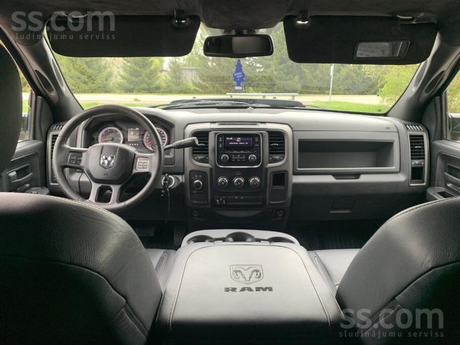 Black Dodge RAM 2013 in Liepaja, with an engine capacity of 5.70 L and mileage of 305 thousand km for 20350 €, photo 8 on AUTOMOTO.COM.LV