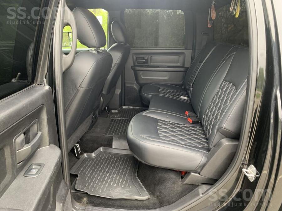 Black Dodge RAM 2013 in Liepaja, with an engine capacity of 5.70 L and mileage of 305 thousand km for 20350 €, photo 11 on AUTOMOTO.COM.LV