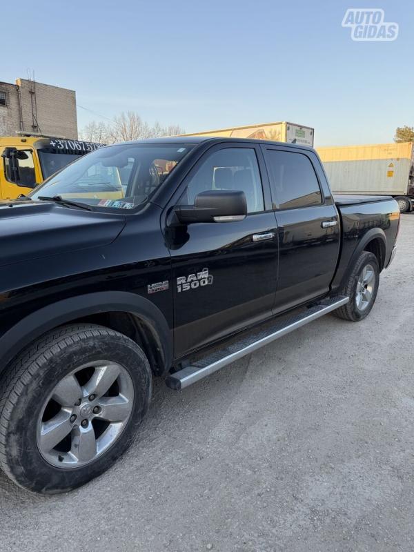 Melns Dodge RAM 2013 Klaipėda, ar dzinēja tilpumu 5.70 L un nobraukumu 277 tūkst. km par 12500 €, foto 2 vietnē AUTOMOTO.COM.LV