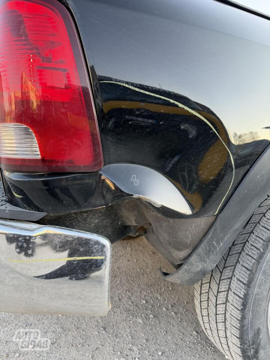 Melns Dodge RAM 2013 Klaipėda, ar dzinēja tilpumu 5.70 L un nobraukumu 277 tūkst. km par 12500 €, foto 8 vietnē AUTOMOTO.COM.LV