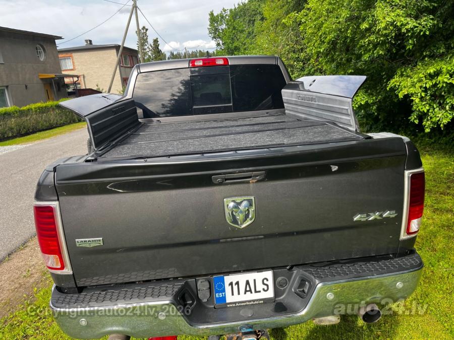 Black Dodge RAM 2014 in Tallinn, with an engine capacity of 5.70 L and mileage of 0 thousand km for 19500 €, photo 6 on AUTOMOTO.COM.LV