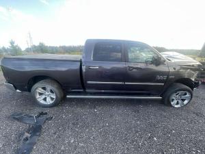 Black Dodge RAM 2014 in Vilnius, with an engine capacity of 5.70 L and mileage of 100 thousand km for 5500 €, photo 6 on AUTOMOTO.COM.LV