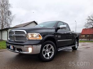 Black Dodge RAM 2016 in Jelgava, with an engine capacity of 5.70 L and mileage of 262 thousand km for 21800 €, photo 16 on AUTOMOTO.COM.LV