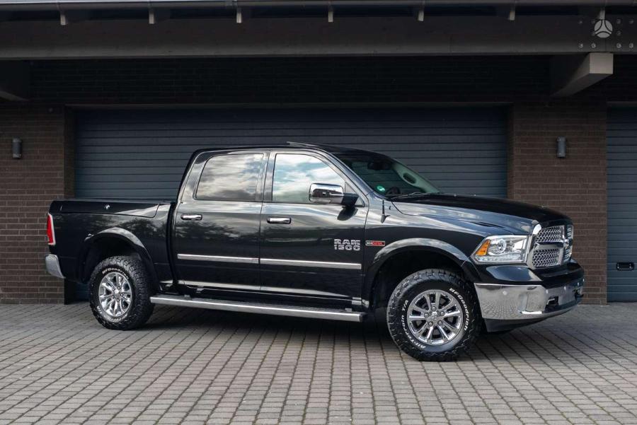 Black Dodge RAM 2016 in Marijampole, with an engine capacity of 2.97 L and mileage of 60 thousand km for 38250 €, photo 1 on AUTOMOTO.COM.LV