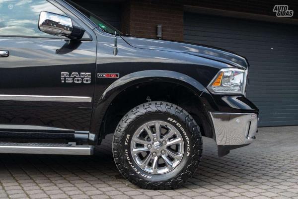 Black Dodge RAM 2016 in Marijampole, with an engine capacity of 3.00 L and mileage of 60 thousand km for 38250 €, photo 6 on AUTOMOTO.COM.LV