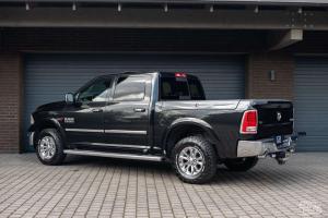 Black Dodge RAM 2016 in Marijampole, with an engine capacity of 3.00 L and mileage of 60 thousand km for 38250 €, photo 7 on AUTOMOTO.COM.LV