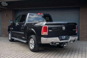 Black Dodge RAM 2016 in Marijampole, with an engine capacity of 3.00 L and mileage of 60 thousand km for 38250 €, photo 8 on AUTOMOTO.COM.LV