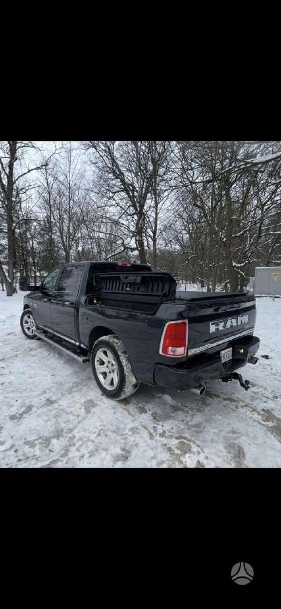 Black Dodge RAM 2016 in Vilnius, with an engine capacity of 5.70 L and mileage of 215 thousand km for 22000 €, photo 4 on AUTOMOTO.COM.LV