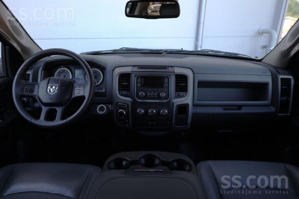 Black Dodge RAM 2016 in Riga, with an engine capacity of 3.00 L and mileage of 0 thousand km for 17995 €, photo 6 on AUTOMOTO.COM.LV