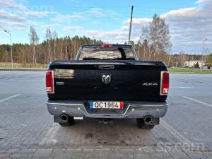 Melns Dodge RAM 2016 Jelgava, ar dzinēja tilpumu 5.70 L un nobraukumu 262 tūkst. km par 18600 €, foto 5 vietnē AUTOMOTO.COM.LV