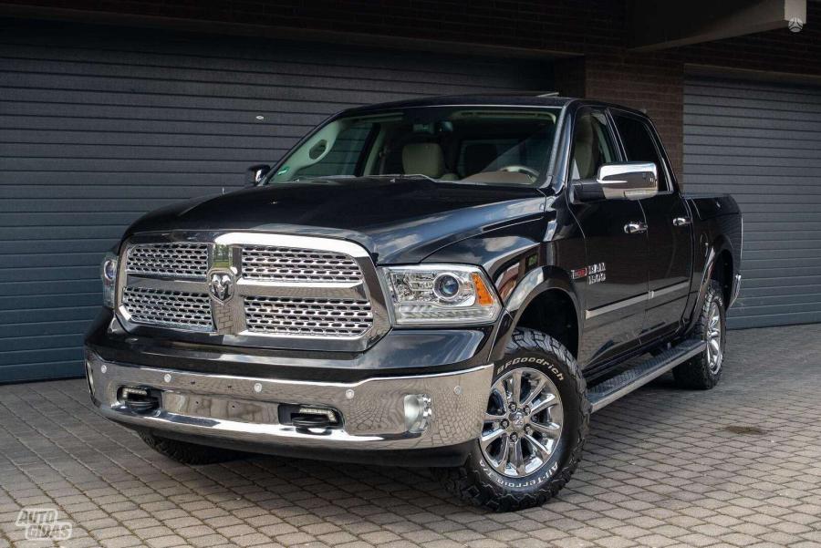Black Dodge RAM 2016 in Kaunas, with an engine capacity of 3.00 L and mileage of 60 thousand km for 37750 €, photo 3 on AUTOMOTO.COM.LV
