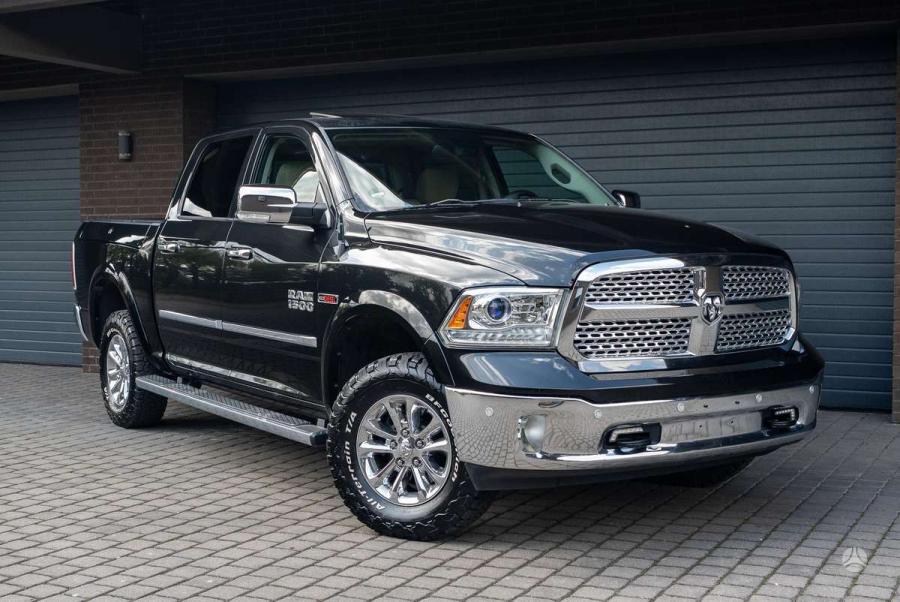 Melns Dodge RAM 2016 Marijampole, ar dzinēja tilpumu 2.97 L un nobraukumu 60 tūkst. km par 37750 €, foto 1 vietnē AUTOMOTO.COM.LV