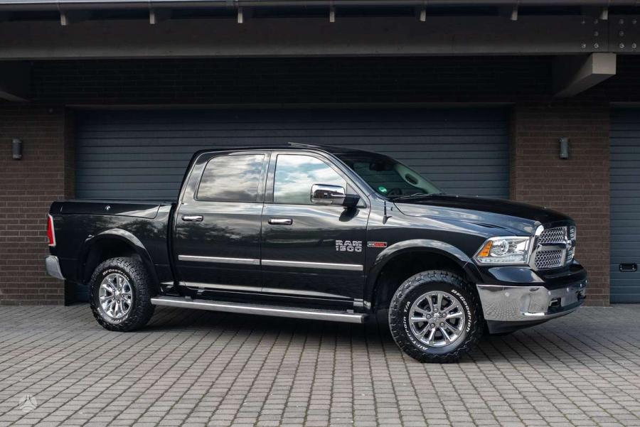 Melns Dodge RAM 2016 Marijampole, ar dzinēja tilpumu 2.97 L un nobraukumu 60 tūkst. km par 37750 €, foto 4 vietnē AUTOMOTO.COM.LV
