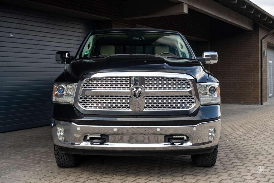 Melns Dodge RAM 2016 Marijampole, ar dzinēja tilpumu 2.97 L un nobraukumu 60 tūkst. km par 37750 €, foto 6 vietnē AUTOMOTO.COM.LV