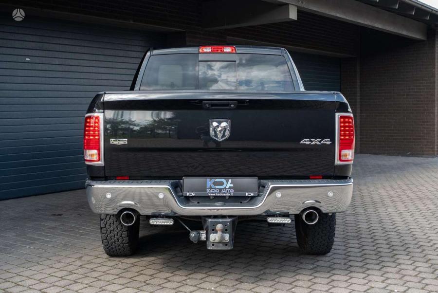 Melns Dodge RAM 2016 Marijampole, ar dzinēja tilpumu 2.97 L un nobraukumu 60 tūkst. km par 37750 €, foto 15 vietnē AUTOMOTO.COM.LV