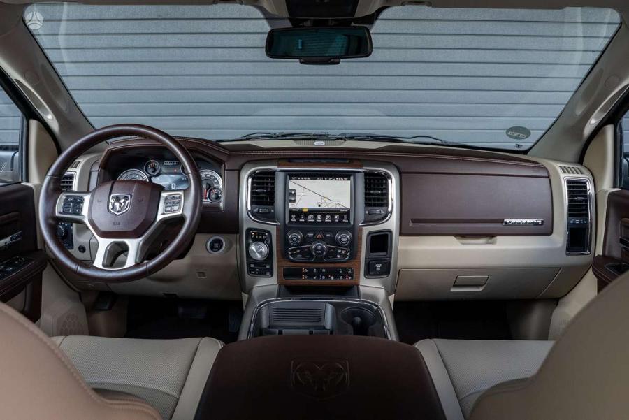 Melns Dodge RAM 2016 Marijampole, ar dzinēja tilpumu 2.97 L un nobraukumu 60 tūkst. km par 37750 €, foto 16 vietnē AUTOMOTO.COM.LV