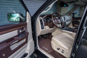 Melns Dodge RAM 2016 Marijampole, ar dzinēja tilpumu 2.97 L un nobraukumu 60 tūkst. km par 37750 €, foto 24 vietnē AUTOMOTO.COM.LV