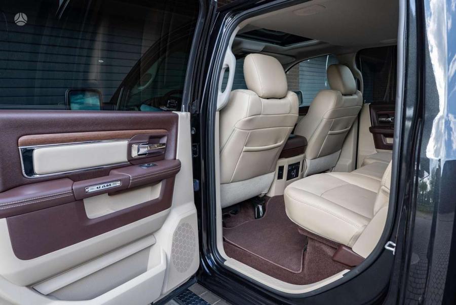 Melns Dodge RAM 2016 Marijampole, ar dzinēja tilpumu 2.97 L un nobraukumu 60 tūkst. km par 37750 €, foto 32 vietnē AUTOMOTO.COM.LV