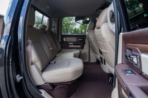 Melns Dodge RAM 2016 Marijampole, ar dzinēja tilpumu 2.97 L un nobraukumu 60 tūkst. km par 37750 €, foto 36 vietnē AUTOMOTO.COM.LV
