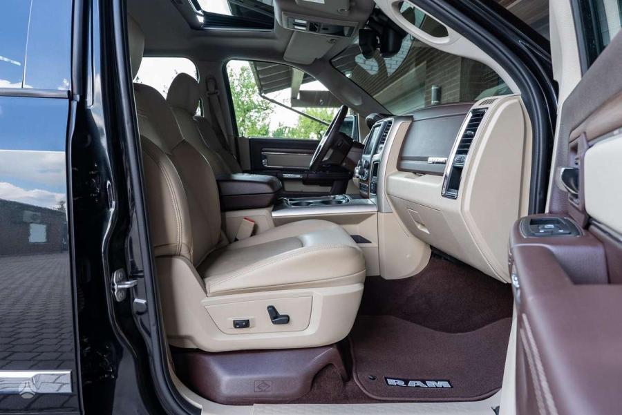 Melns Dodge RAM 2016 Marijampole, ar dzinēja tilpumu 2.97 L un nobraukumu 60 tūkst. km par 37750 €, foto 39 vietnē AUTOMOTO.COM.LV