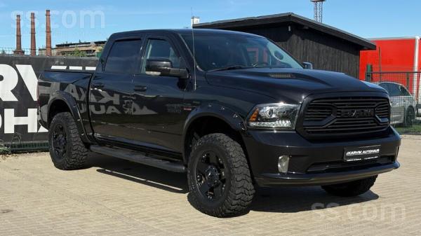 Melns Dodge RAM 2018 Liepāja, ar dzinēja tilpumu 5.70 L un nobraukumu 76 tūkst. km par 34500 €, foto 4 vietnē AUTOMOTO.COM.LV