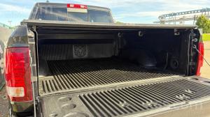 Melns Dodge RAM 2018 Liepāja, ar dzinēja tilpumu 5.70 L un nobraukumu 76 tūkst. km par 34500 €, foto 17 vietnē AUTOMOTO.COM.LV