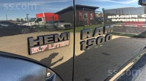 Melns Dodge RAM 2018 Liepāja, ar dzinēja tilpumu 5.70 L un nobraukumu 76 tūkst. km par 34500 €, foto 28 vietnē AUTOMOTO.COM.LV