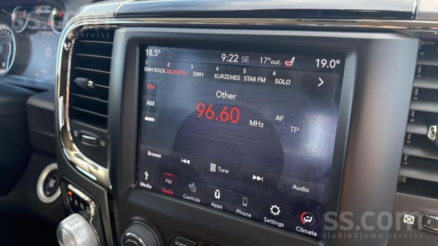 Melns Dodge RAM 2018 Liepāja, ar dzinēja tilpumu 5.70 L un nobraukumu 76 tūkst. km par 34500 €, foto 46 vietnē AUTOMOTO.COM.LV