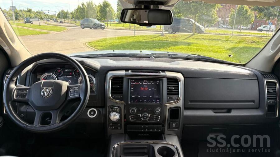 Melns Dodge RAM 2018 Liepāja, ar dzinēja tilpumu 5.70 L un nobraukumu 76 tūkst. km par 34500 €, foto 52 vietnē AUTOMOTO.COM.LV