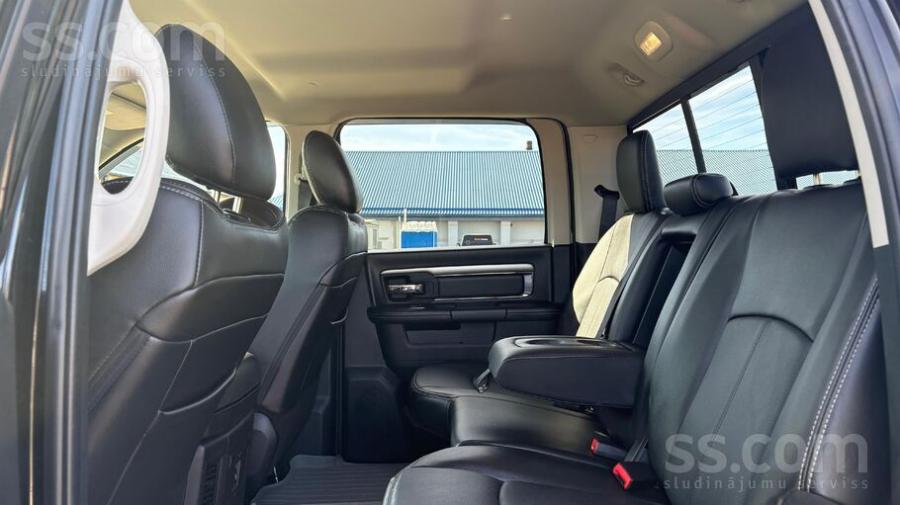Melns Dodge RAM 2018 Liepāja, ar dzinēja tilpumu 5.70 L un nobraukumu 76 tūkst. km par 34500 €, foto 62 vietnē AUTOMOTO.COM.LV