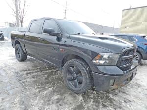 Black Dodge RAM 2019 in Klaipeda, with an engine capacity of 3.00 L and mileage of 246 thousand km for 12999 €, photo 8 on AUTOMOTO.COM.LV