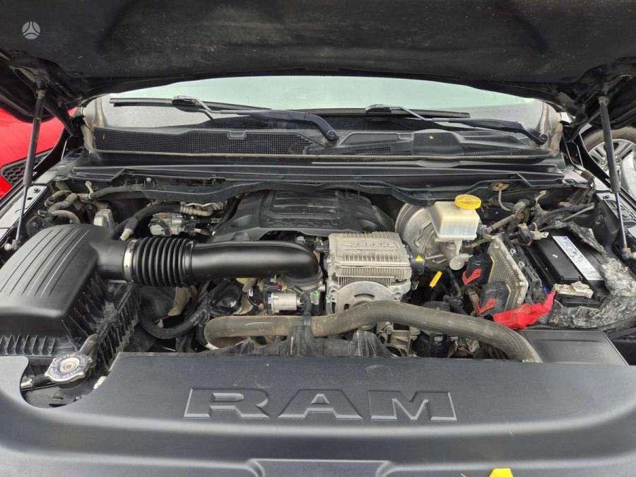 Melns Dodge RAM 2019 Viļņa, ar dzinēja tilpumu 5.65 L un nobraukumu 209 tūkst. km par 21300 €, foto 30 vietnē AUTOMOTO.COM.LV