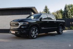 Melns Dodge RAM 2019 Kretinga, ar dzinēja tilpumu 5.70 L un nobraukumu 155 tūkst. km par 36500 €, foto 5 vietnē AUTOMOTO.COM.LV