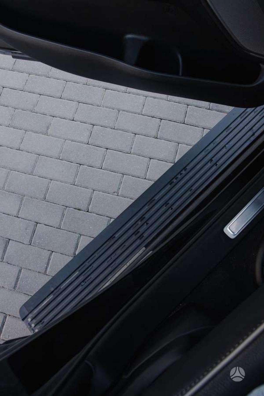 Melns Dodge RAM 2019 Kretinga, ar dzinēja tilpumu 5.70 L un nobraukumu 155 tūkst. km par 36500 €, foto 39 vietnē AUTOMOTO.COM.LV