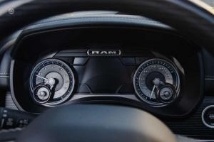 Black Dodge RAM 2019 in Kretinga, with an engine capacity of 5.70 L and mileage of 155 thousand km for 38200 €, photo 22 on AUTOMOTO.COM.LV