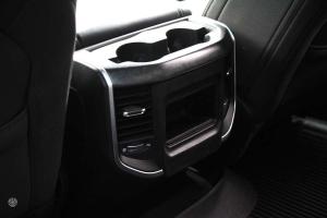 Melns Dodge RAM 2019 Viļņa, ar dzinēja tilpumu 5.65 L un nobraukumu 209 tūkst. km par 23500 €, foto 28 vietnē AUTOMOTO.COM.LV