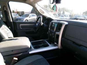Black Dodge RAM 2019 in Klaipeda, with an engine capacity of 3.00 L and mileage of 250 thousand km for 7260 €, photo 7 on AUTOMOTO.COM.LV