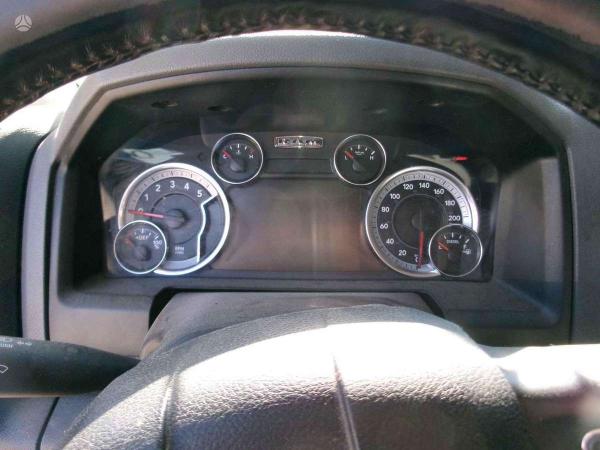 Black Dodge RAM 2019 in Klaipeda, with an engine capacity of 3.00 L and mileage of 250 thousand km for 7260 €, photo 8 on AUTOMOTO.COM.LV